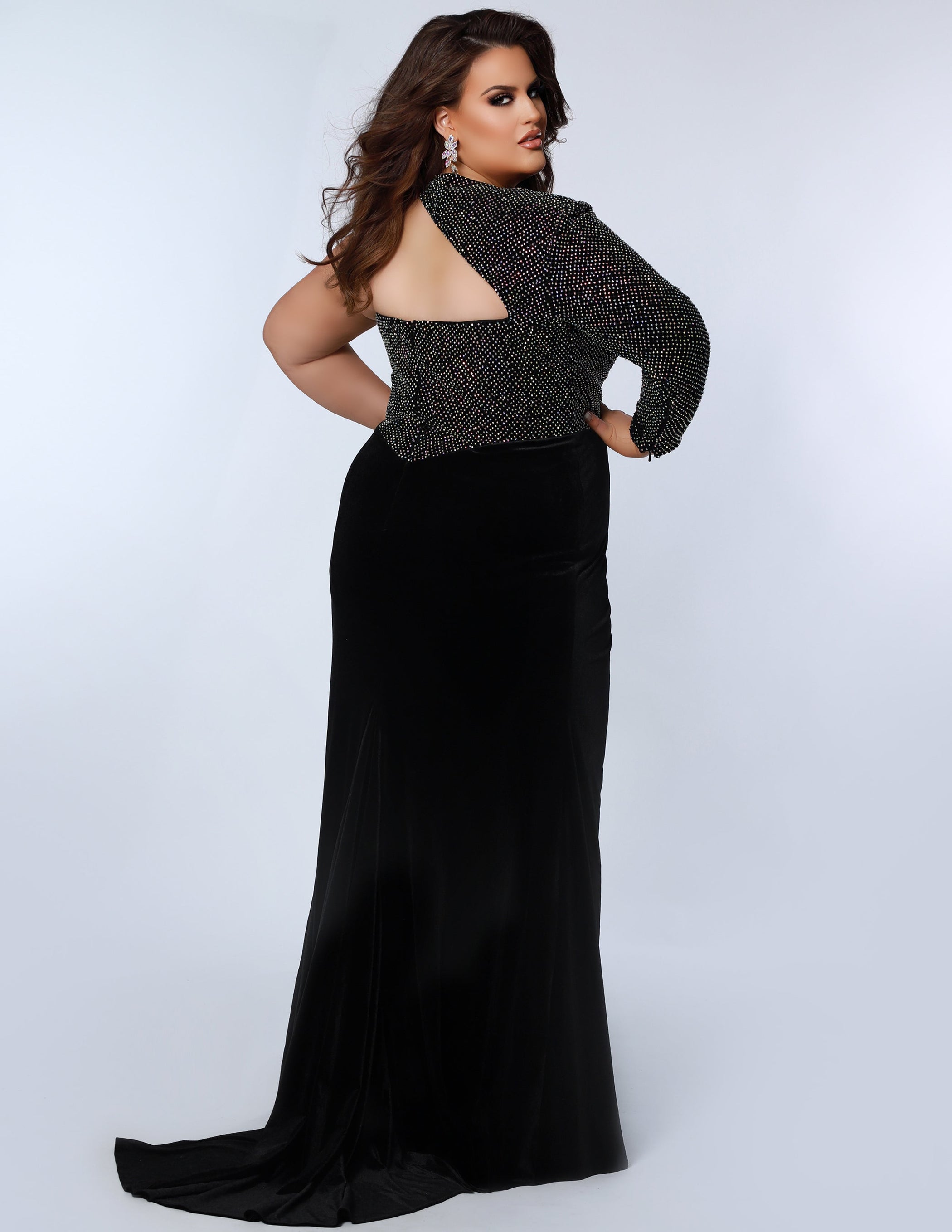 Curvy Plus Size Designer Evening Gown - JK2307 – Sydney's Closet