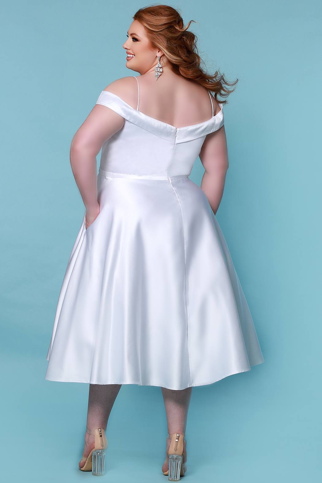 Plus Size Dresses Sale: Special Occasion Bargains - Sydney's Closet ...